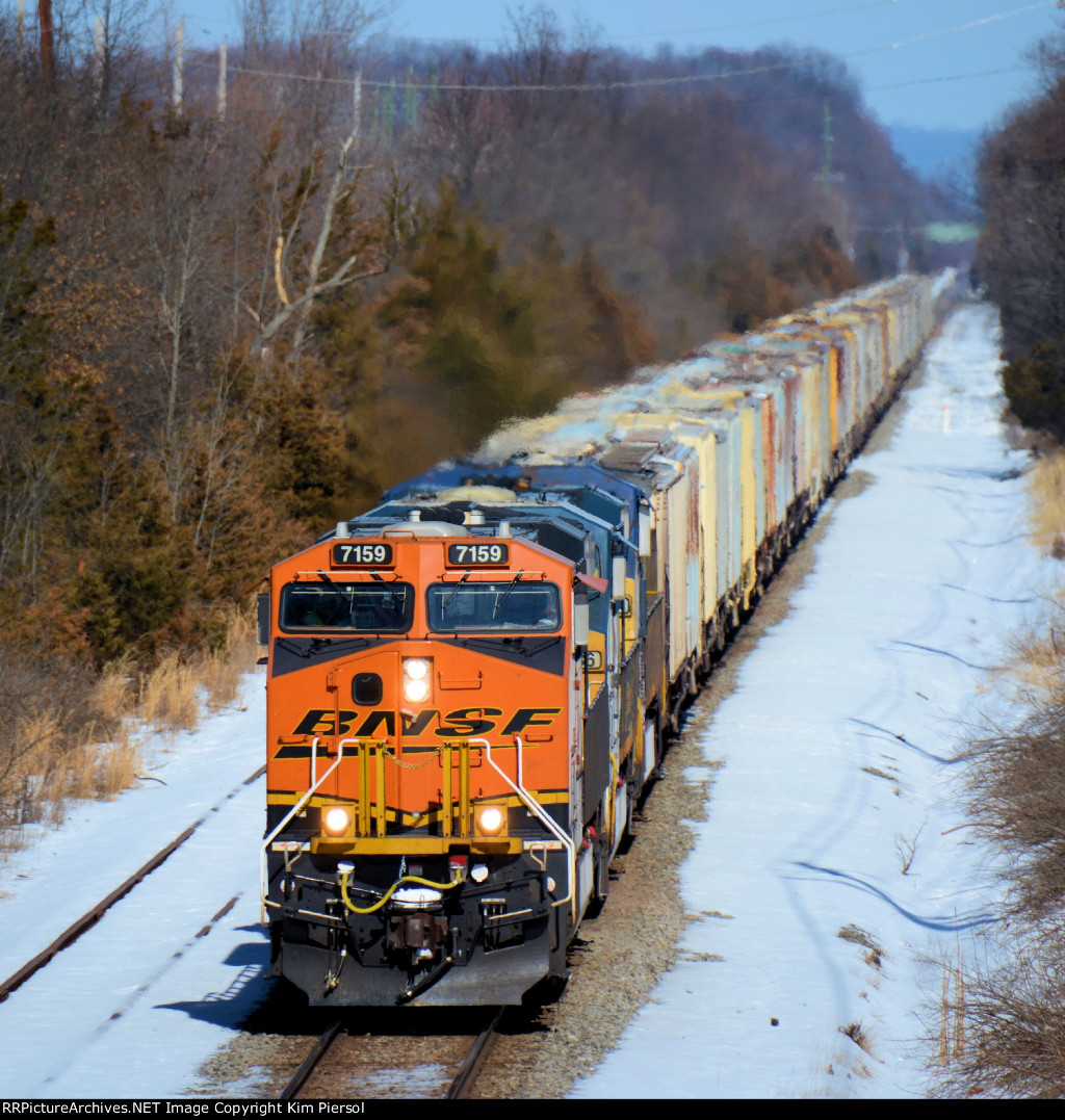 BNSF 7159 CSX Train K534 Bauxite Empties